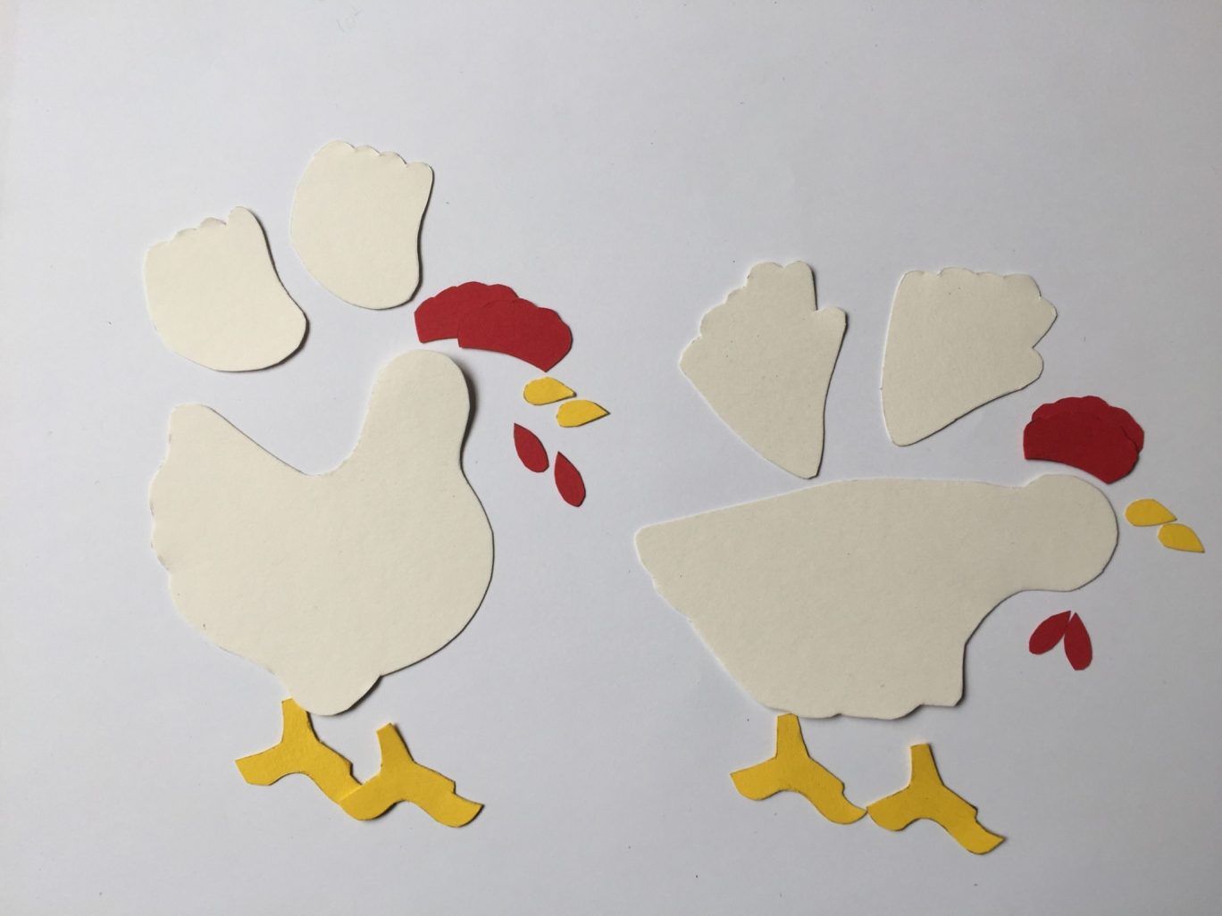 Witzige DIY- Hühner aus Tonpapier zum selber basteln - DIY-Family