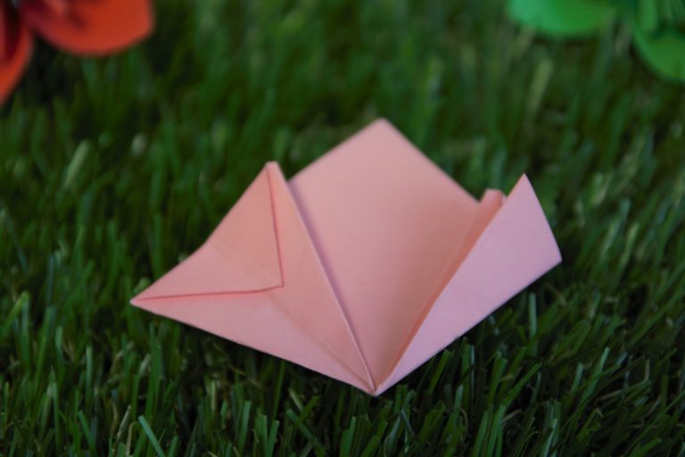 Blumen Dekoration aus Papier falten – eine einfache Anleitung - DIY-Family