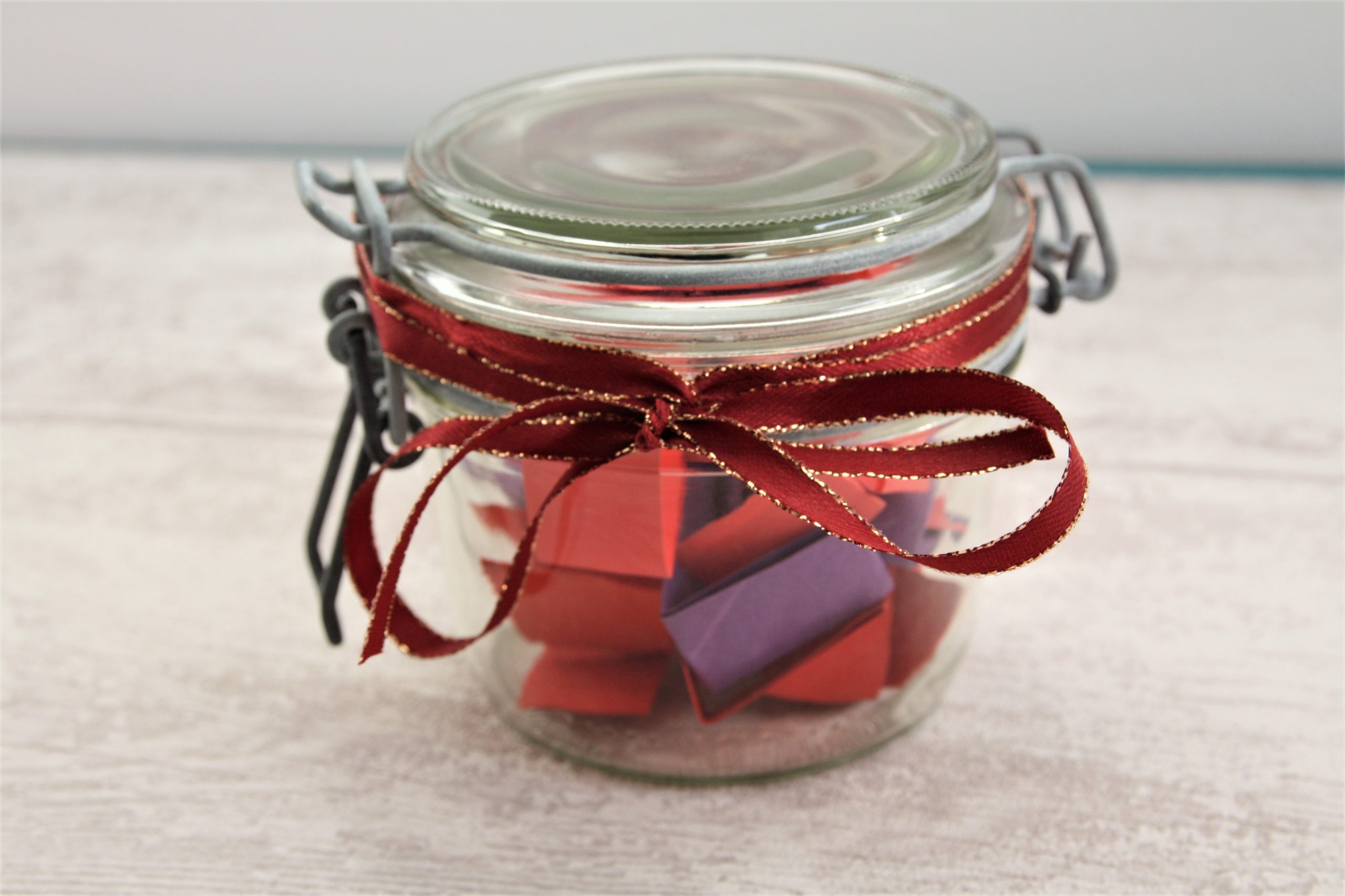 Liebe im Glas! Das perfekte Valentinstag-Geschenk – Anleitung - DIY-Family